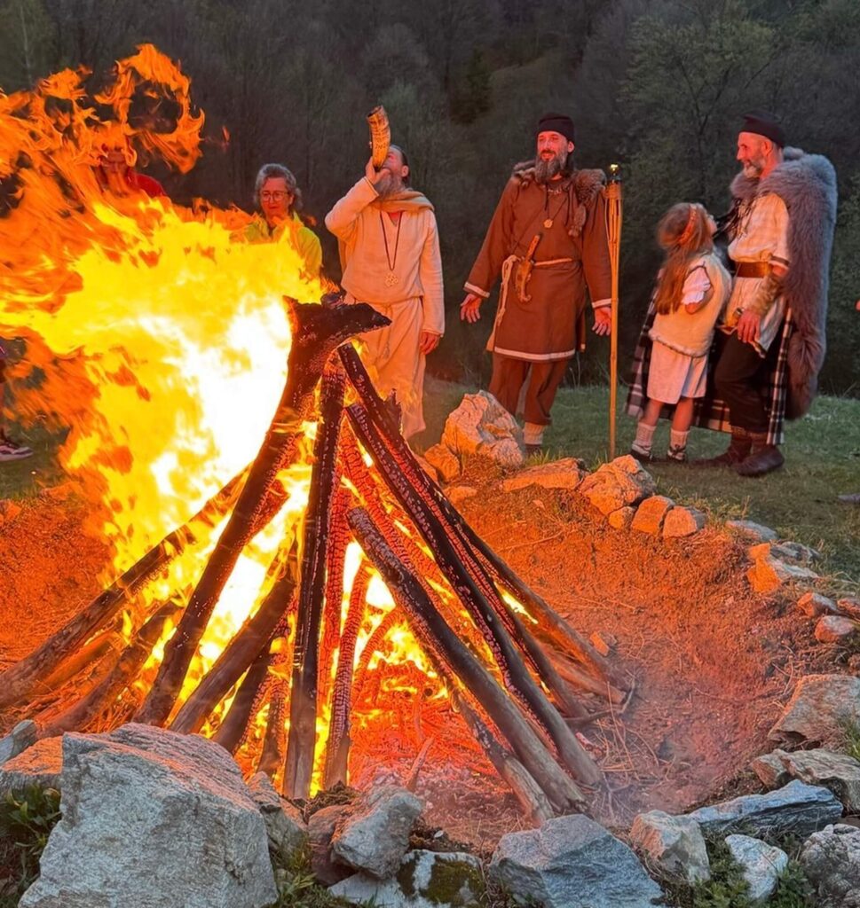 Witness the Sacred Fire of the ancient Geto-Dacians 🔥 GETÆ
